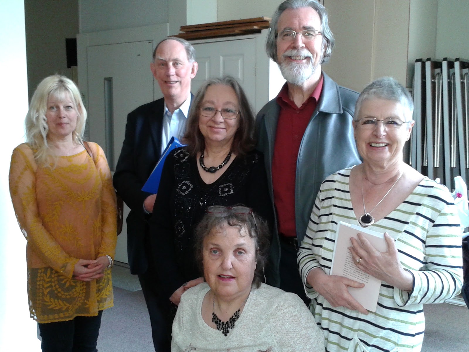 Gill Garrett - A Writer's Blog: May 2016