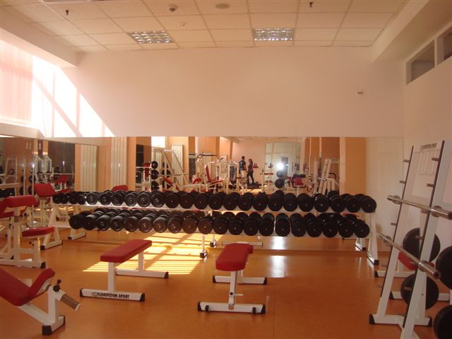 SALSAFIT GYM: POZE SALA FITNESS - mixt BAIETI SI FETE