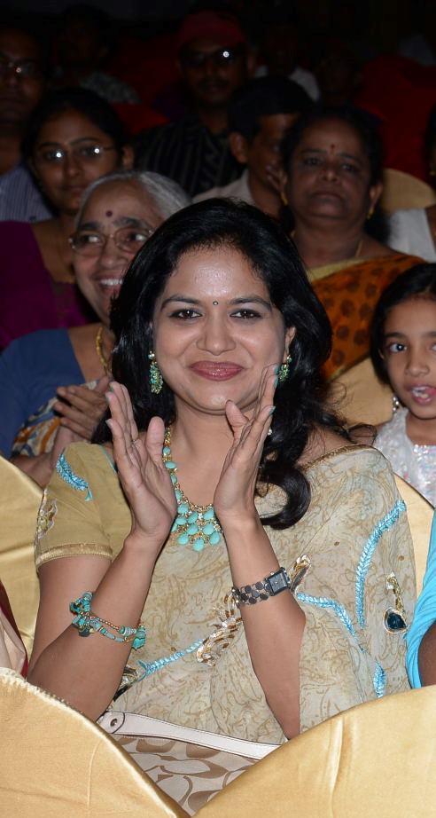 Singer Sunitha Photos | Tollywoodtv