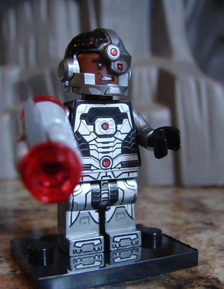 Toyriffic: Bootleg LEGO Cyborg and Batzarro