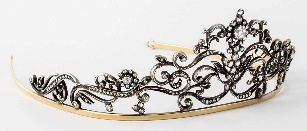 The Polished Vault: Trending - Tiaras