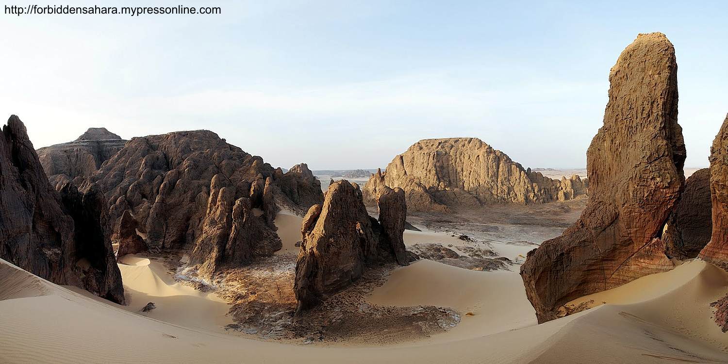 SAKHAL TERRITORY: Tibesti rocks