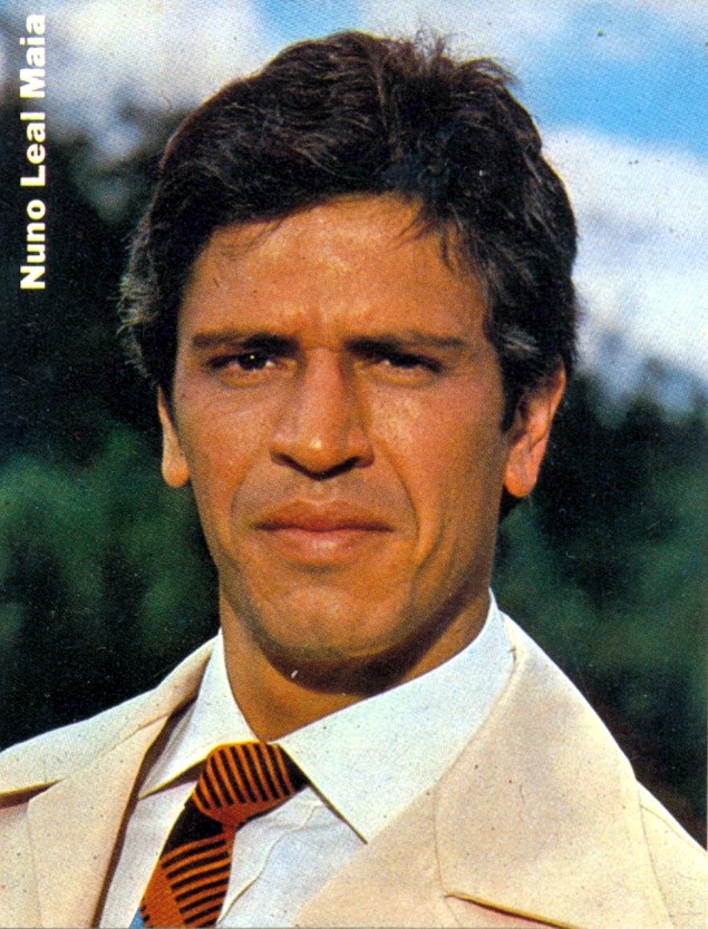 Astros em Revista: NUNO LEAL MAIA O HOMEM DE SANTOS