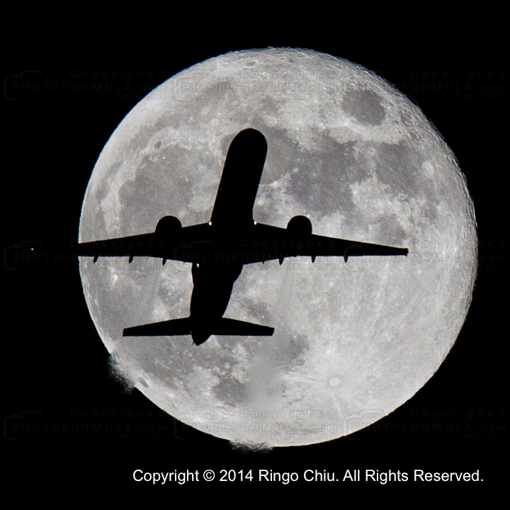 Ringo Chiu Photography: A plane flies past the full moon