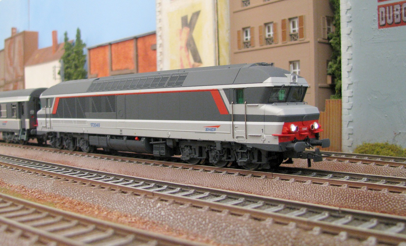 Voie de Débord: Locomotive : Une nouvelle CC 72000