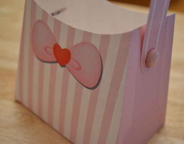 Sunny by Design: Paper purses