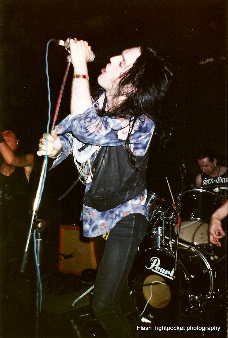 Flash Tightpocket: Junior Manson Slags