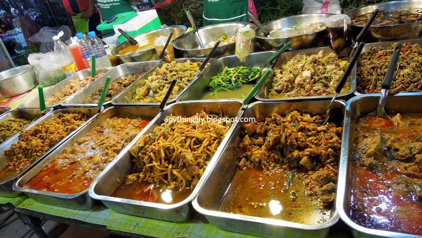 anythinglily: Phuket Travel Part 5: Savouring The Street Food Of Patong.