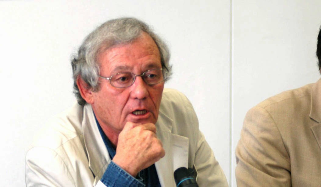 Temas y sucesos // Diálogos : DIALOGOS DE POLITICA