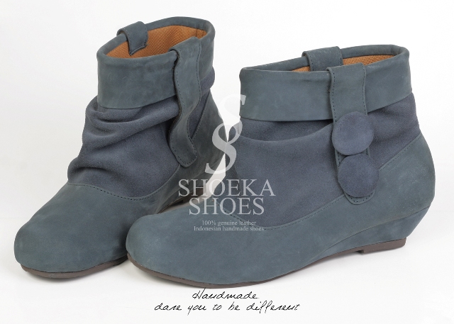 Shoeka Shoes: wedgie fold boots by shoeka shoes