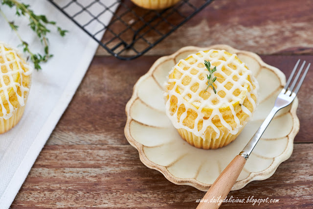 dailydelicious: Lemon Thyme Muffins