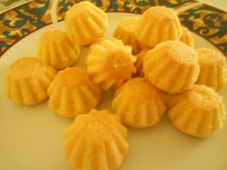 Arlyna's Cakes, Chocolates And Cookies: Biskut Raya 2012