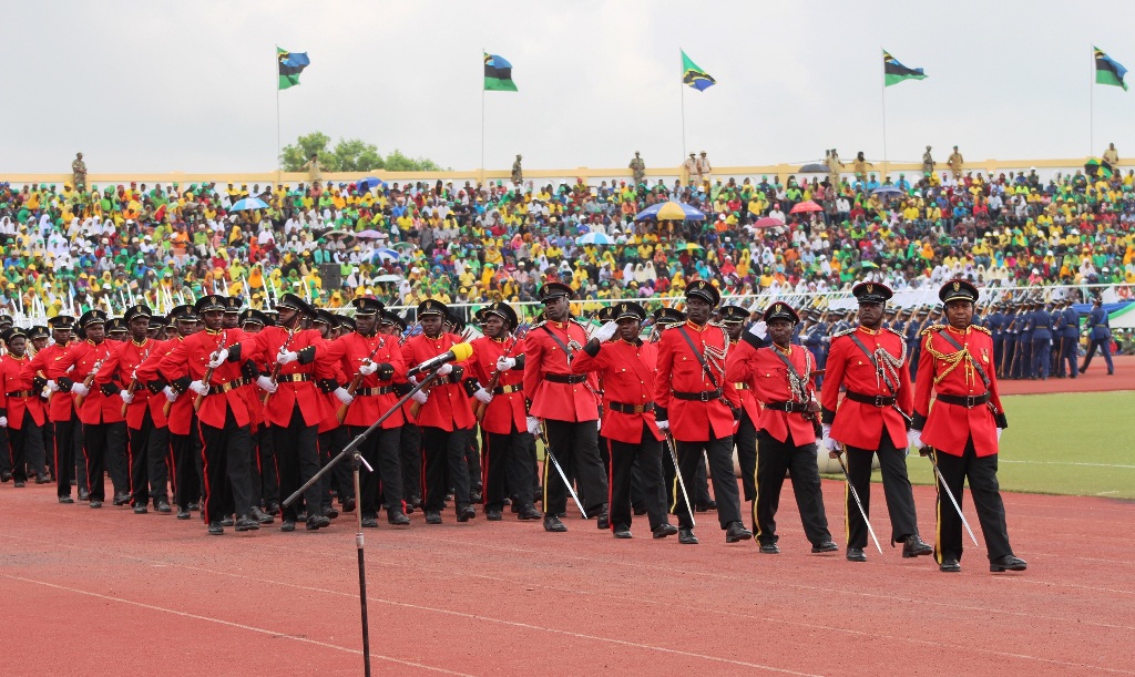 PICHA: GWARIDE LA MAADHIMISHO YA MIAKA 55 YA MAPINDUZI LEO - WORLD ...