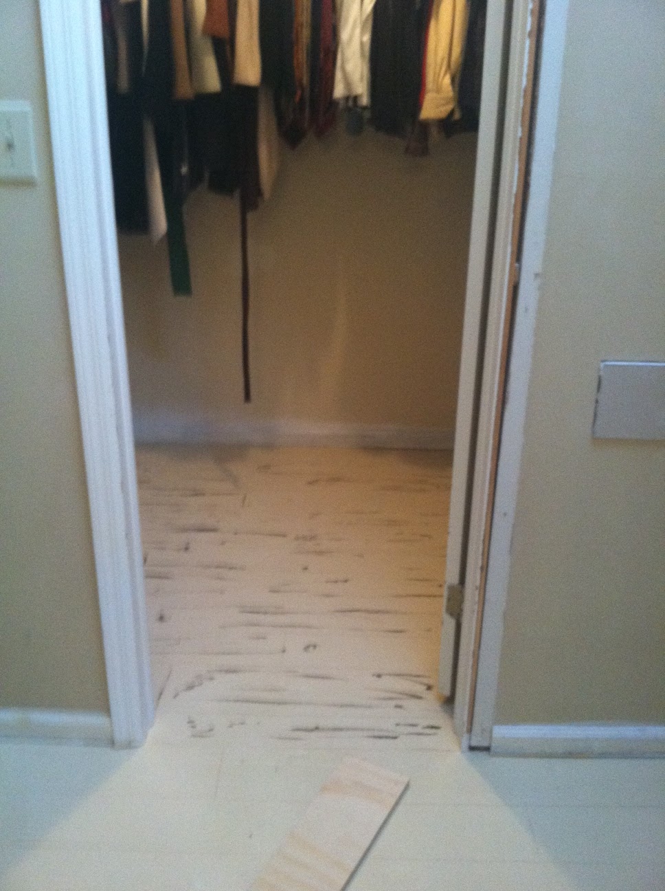 Anthropologie Inspired Floor Tutorial ~ Interior Salvage - DIY Show Off ...