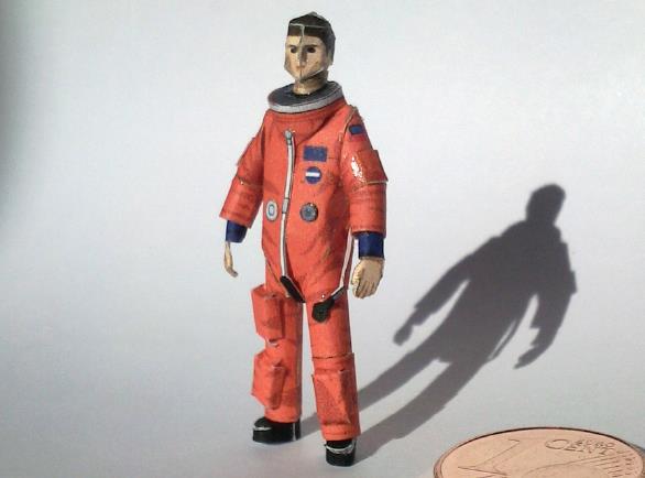 Paper Model Of An Astronaut