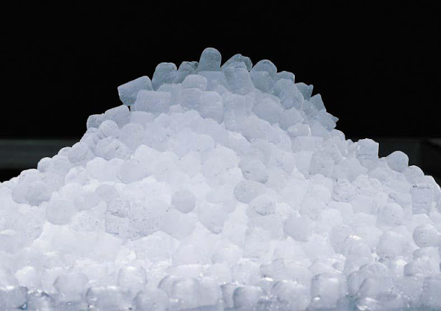 Cupboards Kitchen and Bath: April 2011