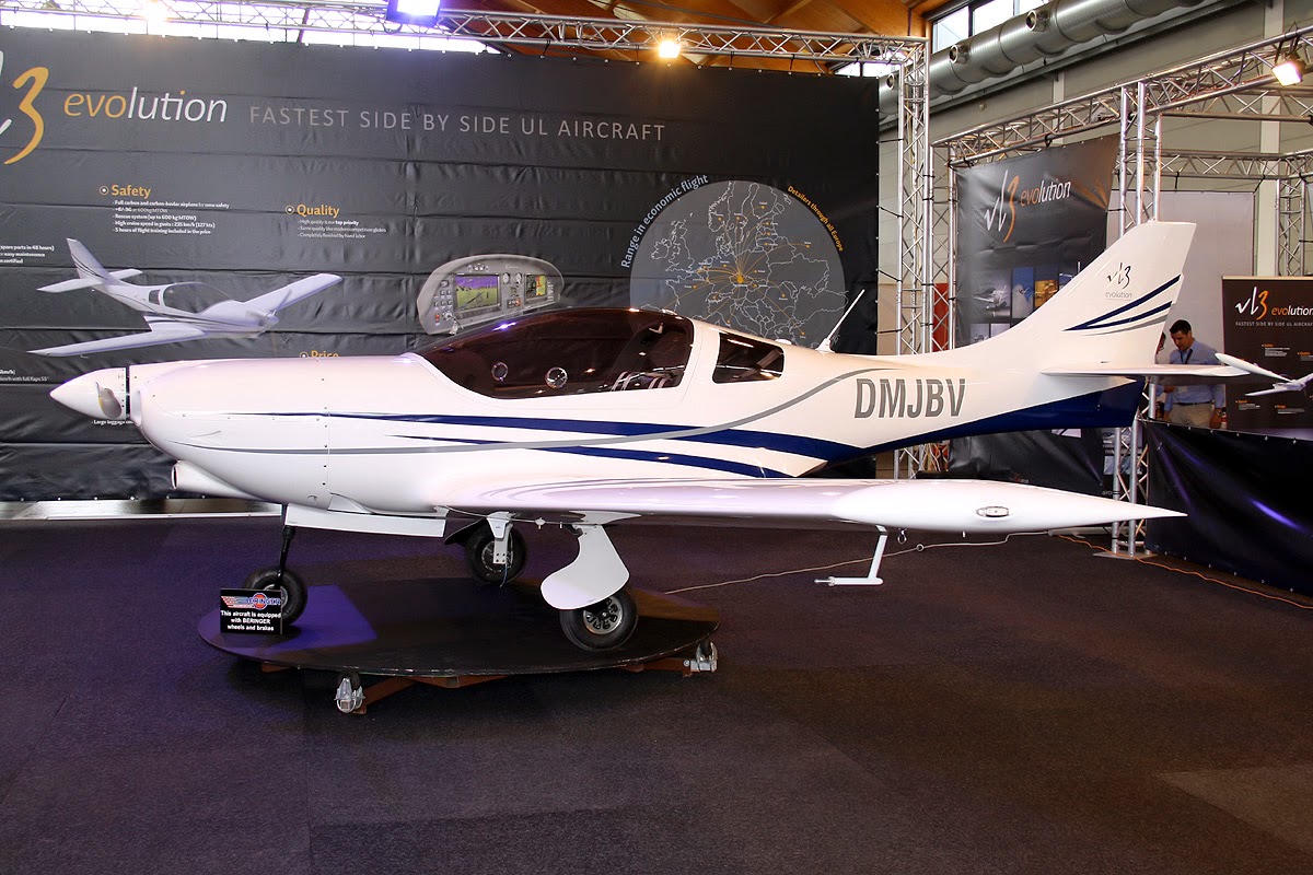 Eastwings: JMB VL-3 Evolution * KondorAviatik * Girl * D-MJBV