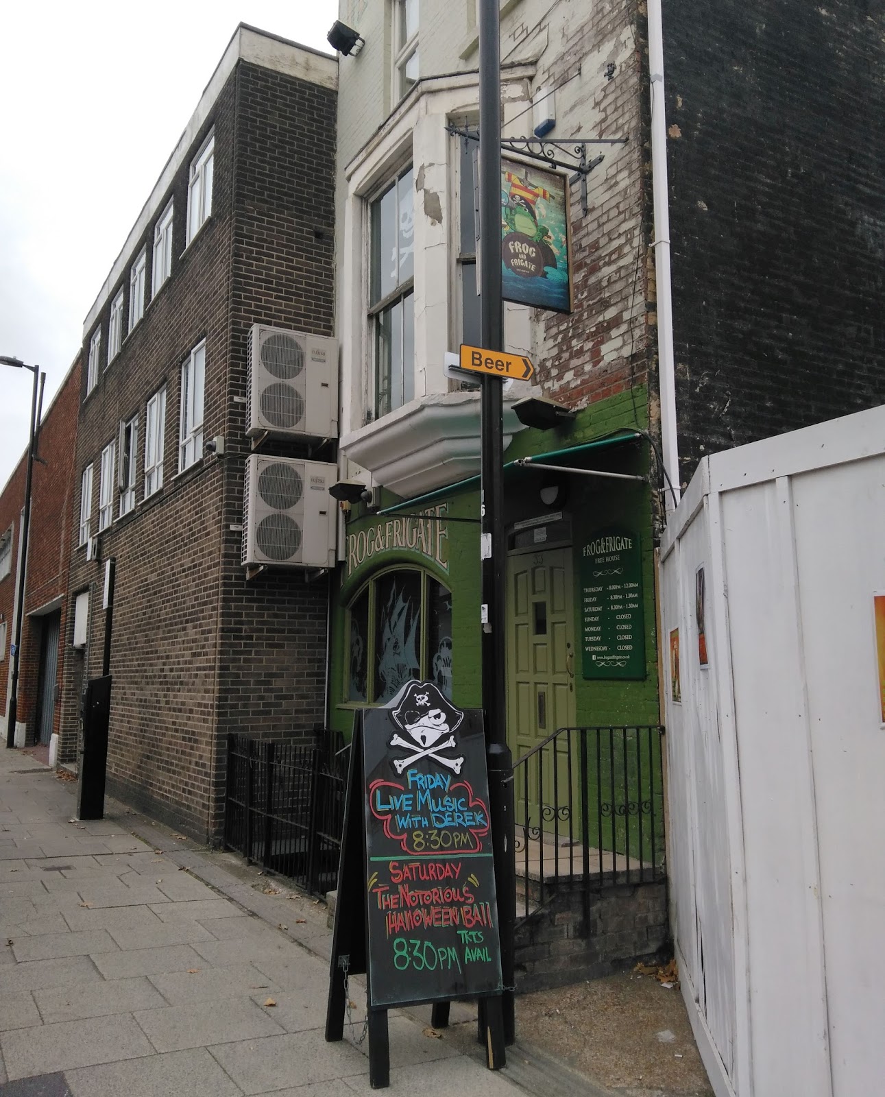 Pubs and Beer in Southampton: The Frog & Frigate, Ocean Village