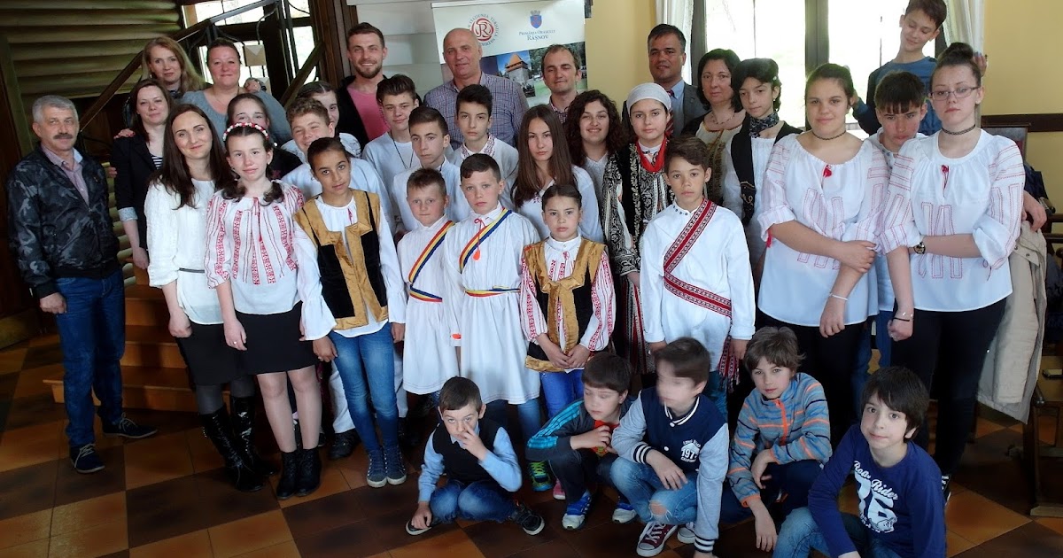 Scoala Peter Thal Rasnov: Concurs de incondeiat oua