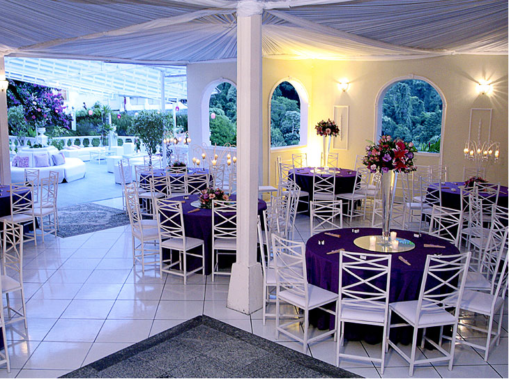 INGRID & THIAGO: E A CASA É..... MANSÃO ROSA!!!