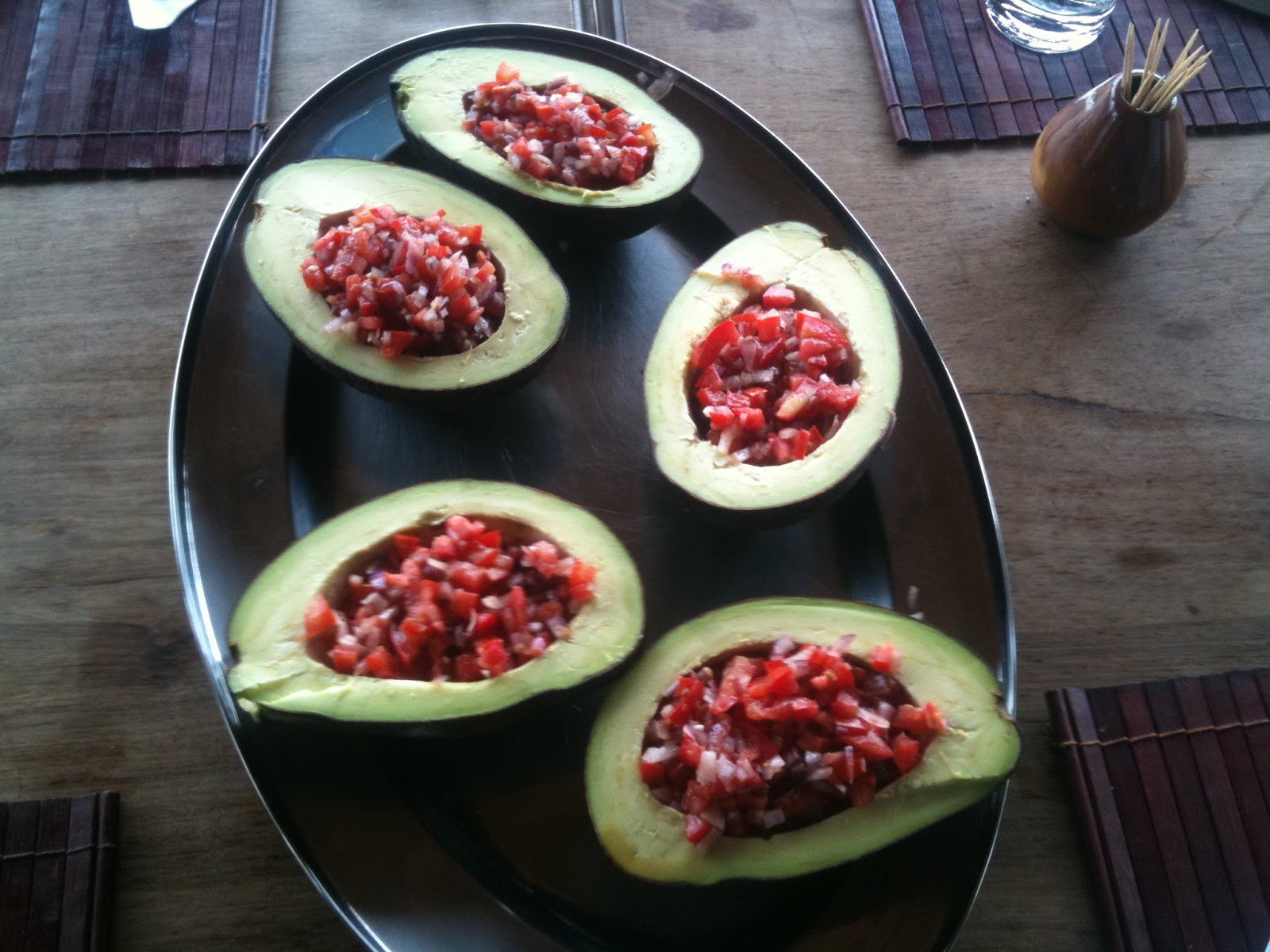 CHAKULA: Saladi ya Parachichi (Avocado Salad)