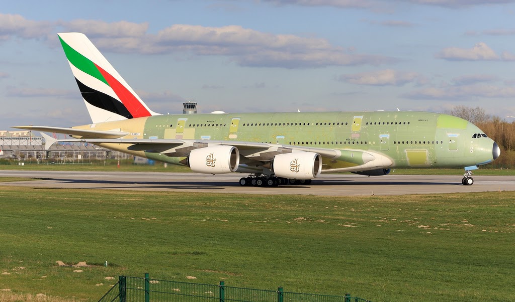 Airbus Hamburg Finkenwerder News: A380-842, Emirates, A6-EUY (MSN 242)