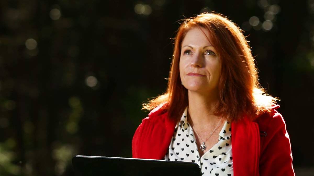 Kids' Book Review: 12 Curly Questions with author Lizzie Wilcock