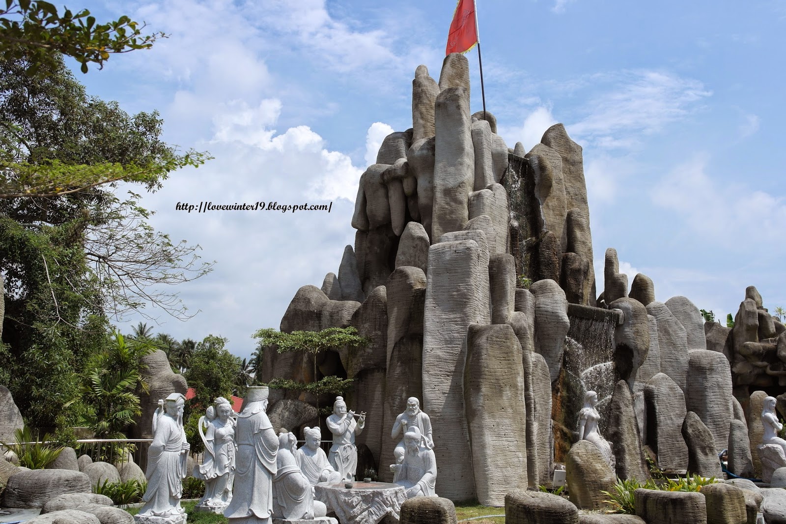 My Palace, My symphony of life and the rhythm in My heart: Sight-seeing ...