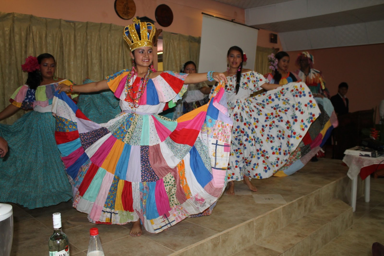 TURISMO EN RENACIMIENTO: TRIMESTRAL TURISMO 2013
