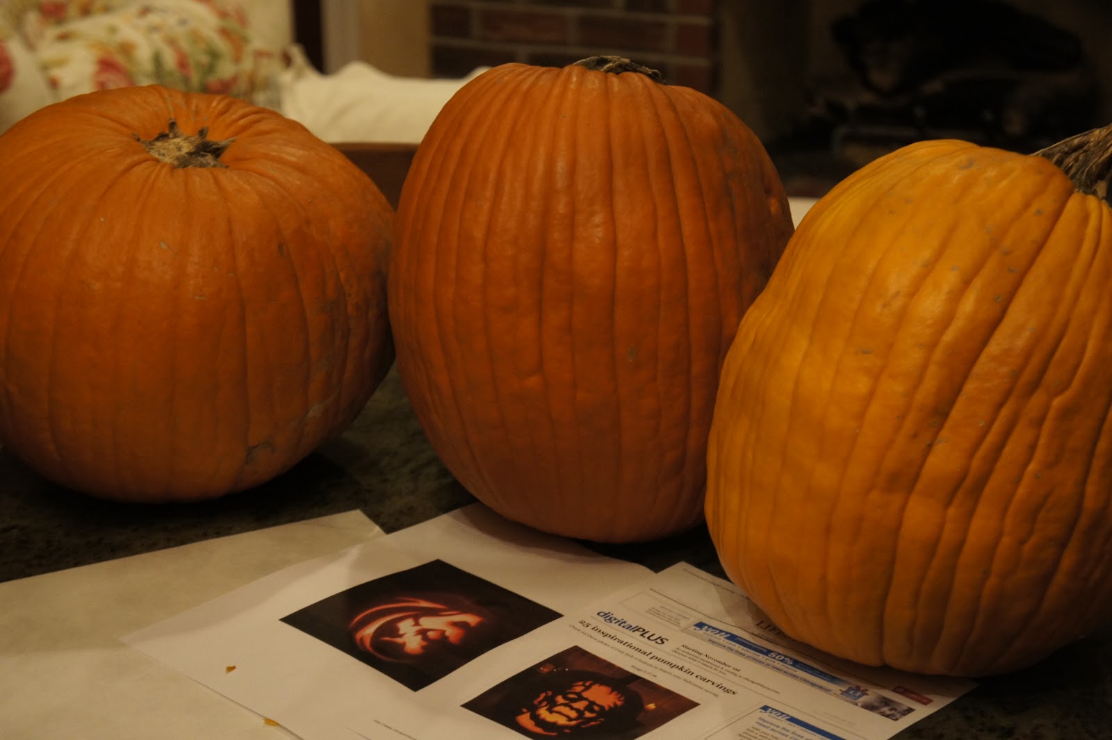 French and Feather: Hauntingly Scaaaaary Pumpkins....