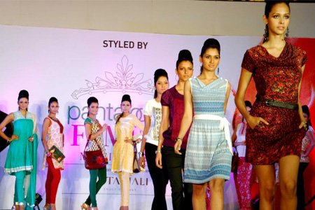 Hot Indian Models Ramp Walk Photos | Mallu Joy