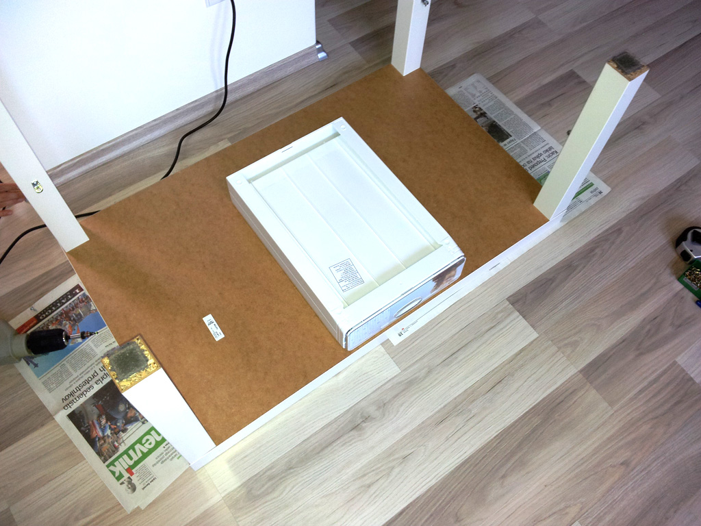 DIY - Do It Yourself blog: Ikea Hack: Lack table with drawer