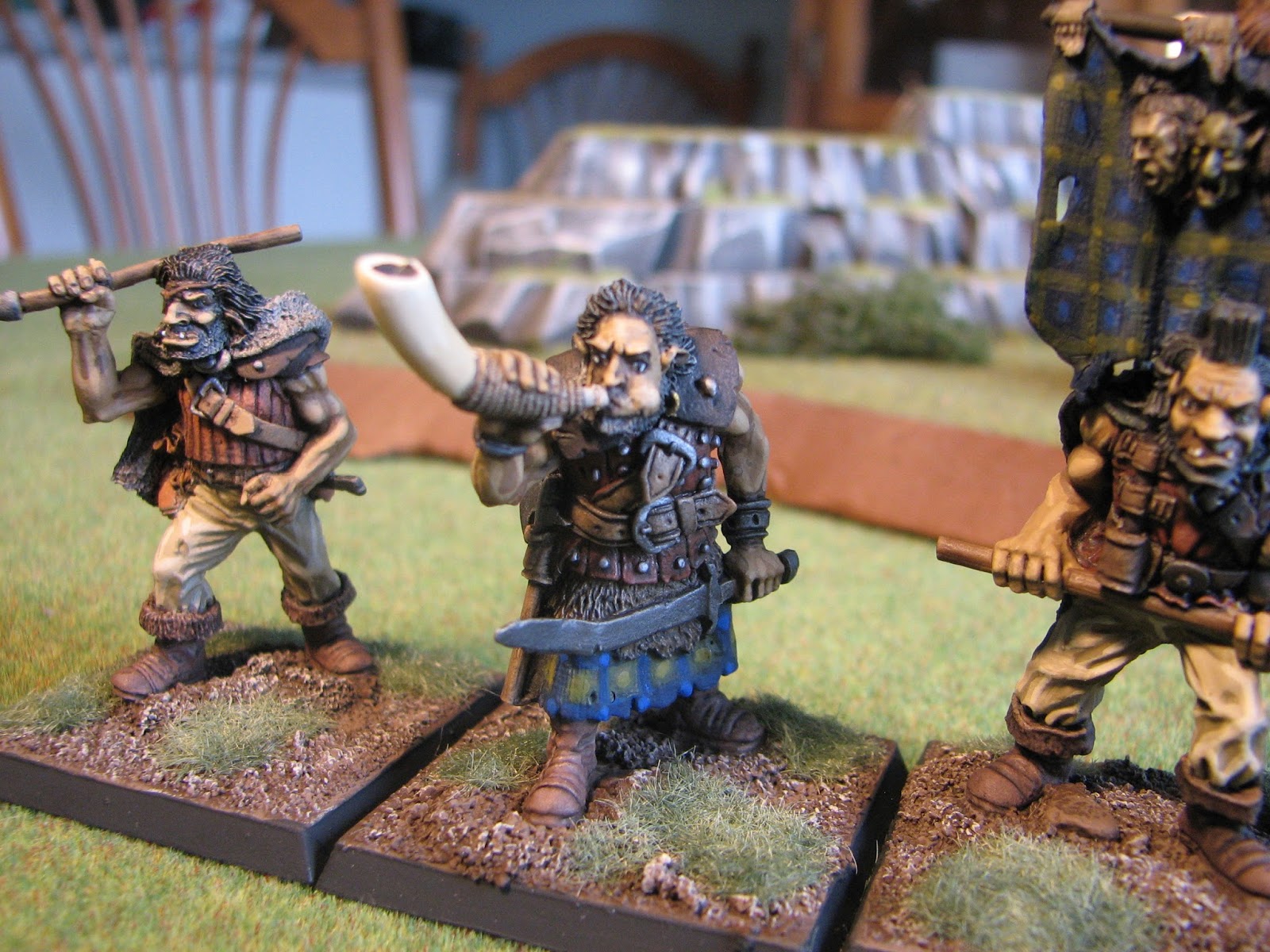 15mm Sci Fi Small Soldiers: Ral Partha Ogres, Bob Olley sculpts
