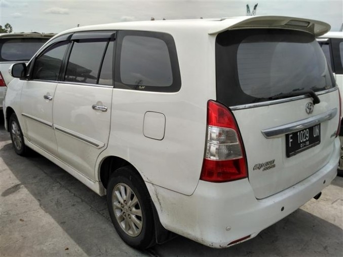 UNIT TOYOTA KIJANG INNOVA V 2012 - ADIRA FINANCE