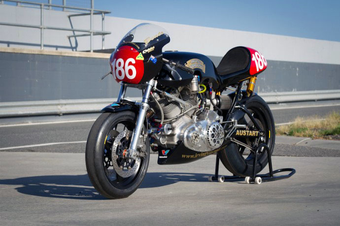OddBike: The Irving-Vincent - Anachronistic Trackday Missile