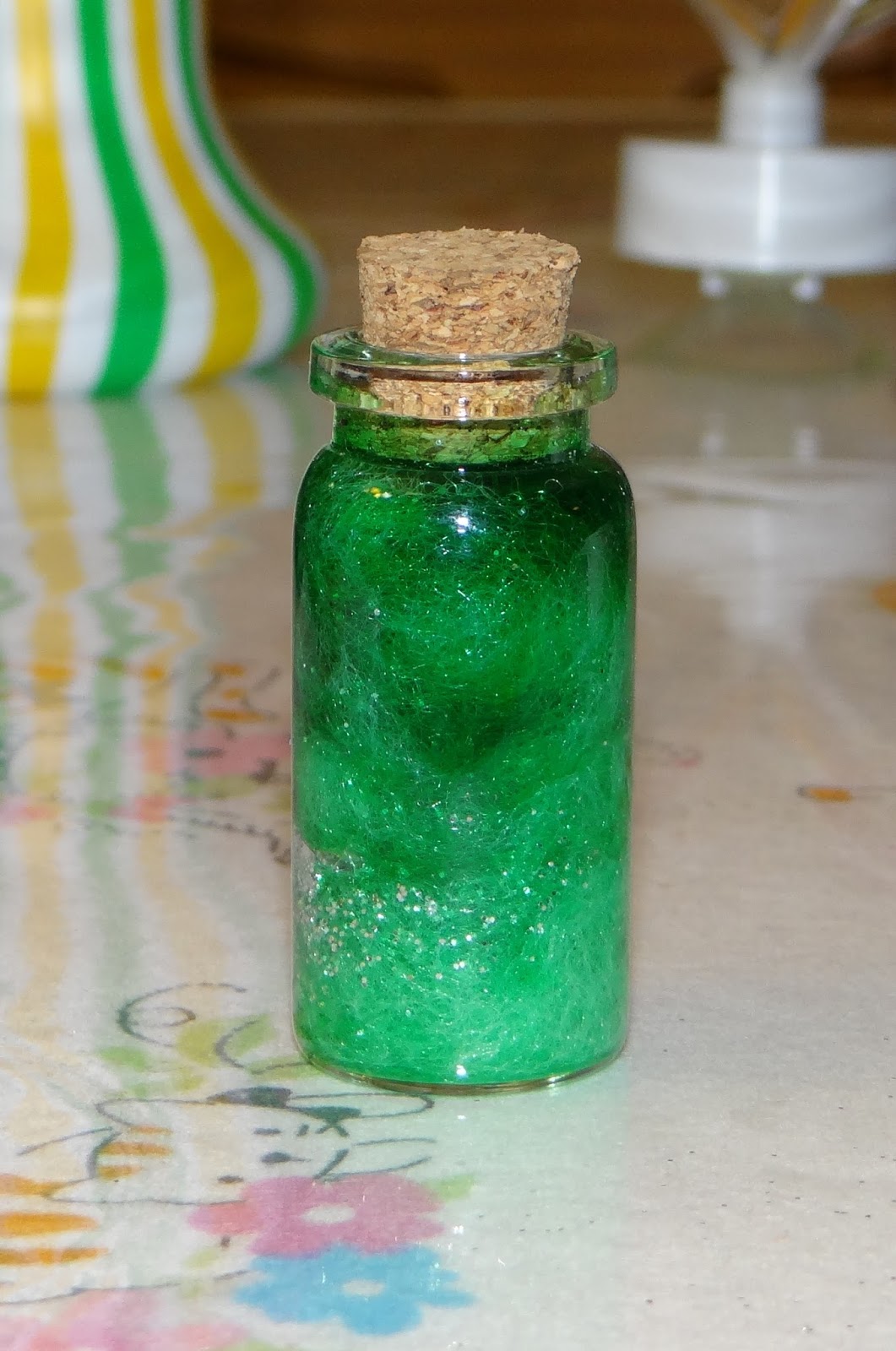 Amber's Craft a Week Blog: Nebula in a Bottle/Magical Potion Vial
