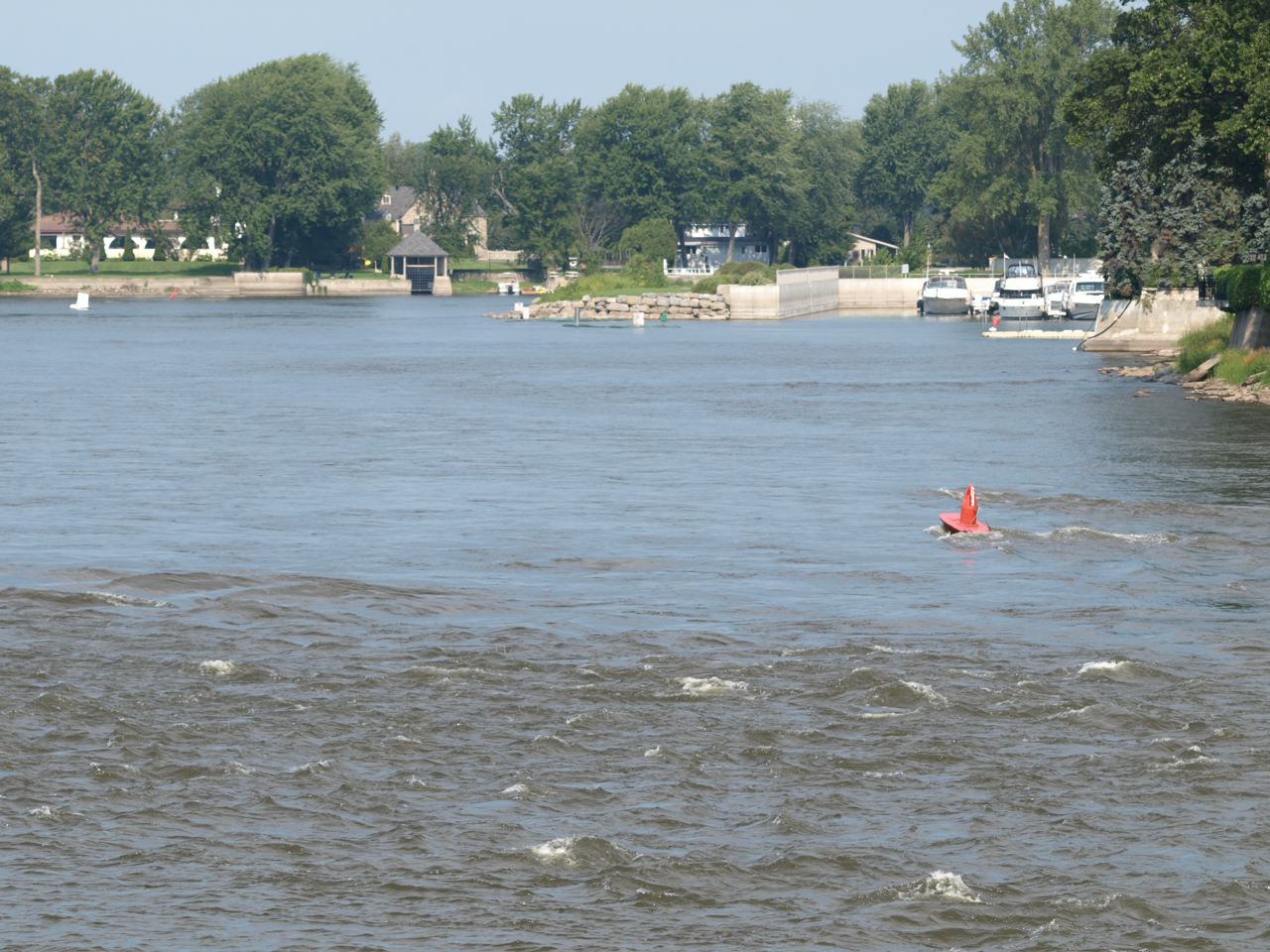 Life on two wheels: The Jacques Bizard bridge