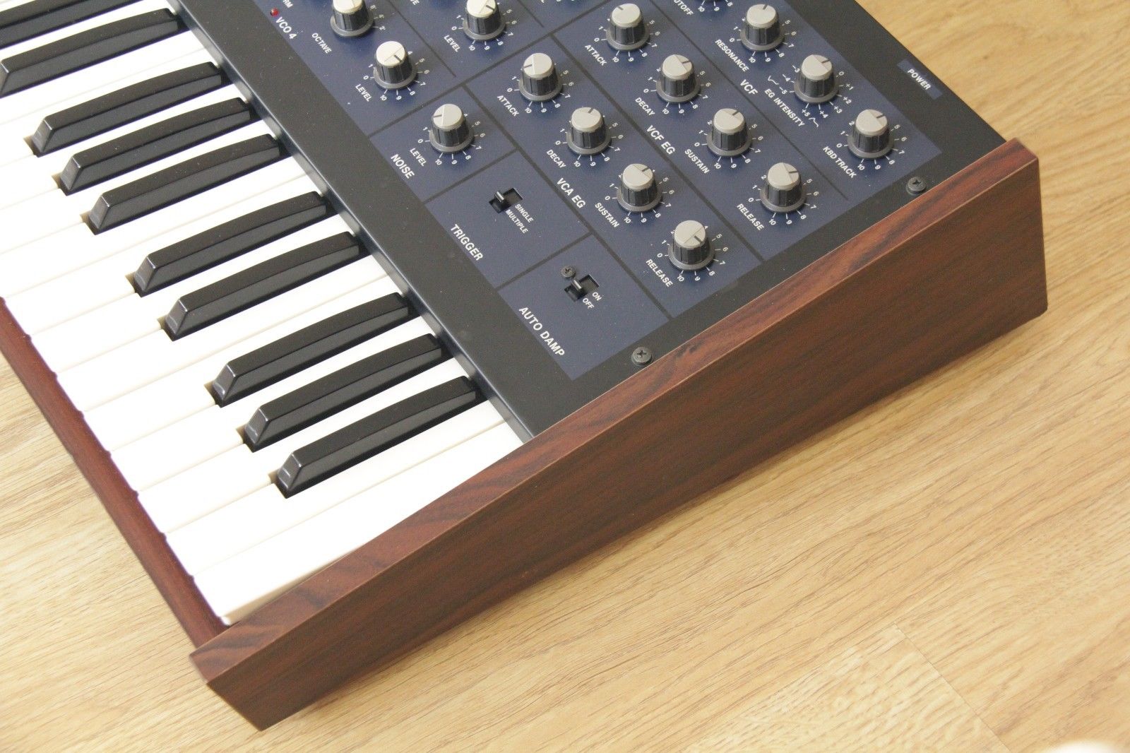 MATRIXSYNTH: Korg Mono/Poly Keyboard Synthesizer SN 378232