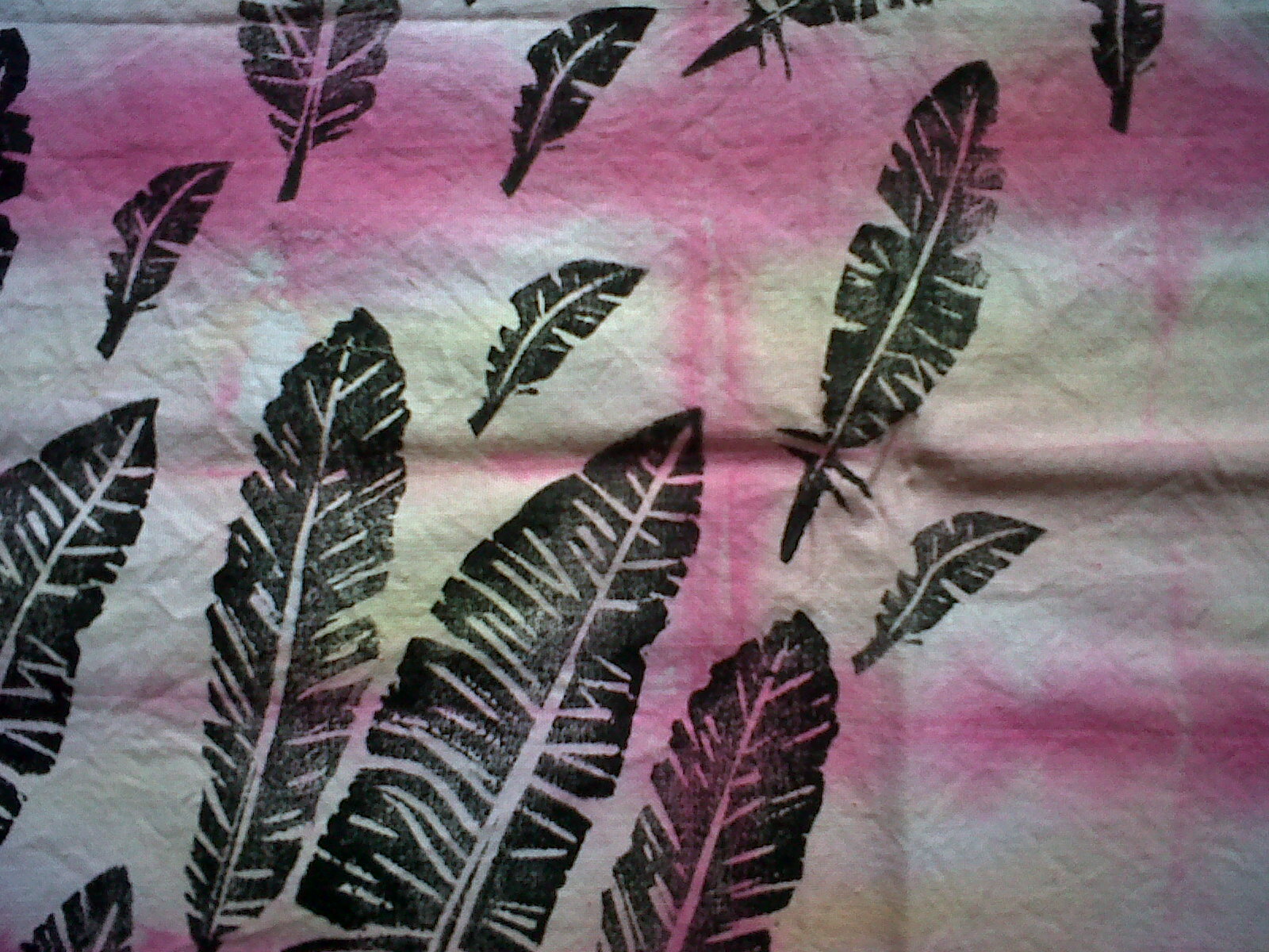 HippyDeep: Feathers, lino cut, fabric printing