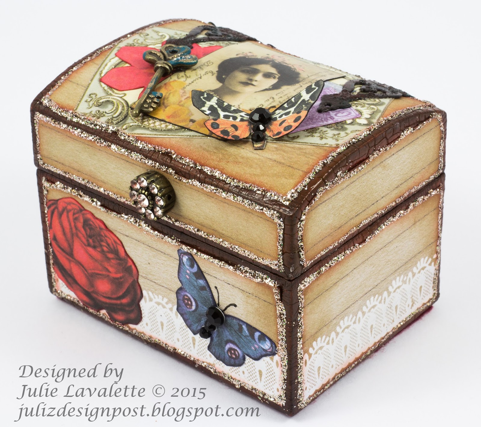 Juliz Design Post : Gypsy Gypsy Travel Chest