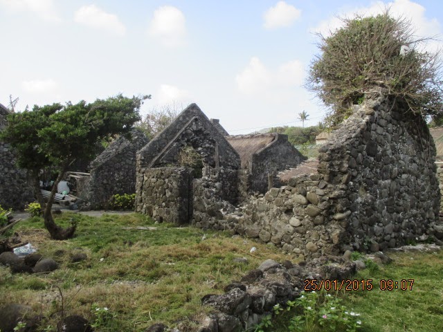 Senior Rides (Jorgeusbikers): Photo study of typical Ivatan Homes ...