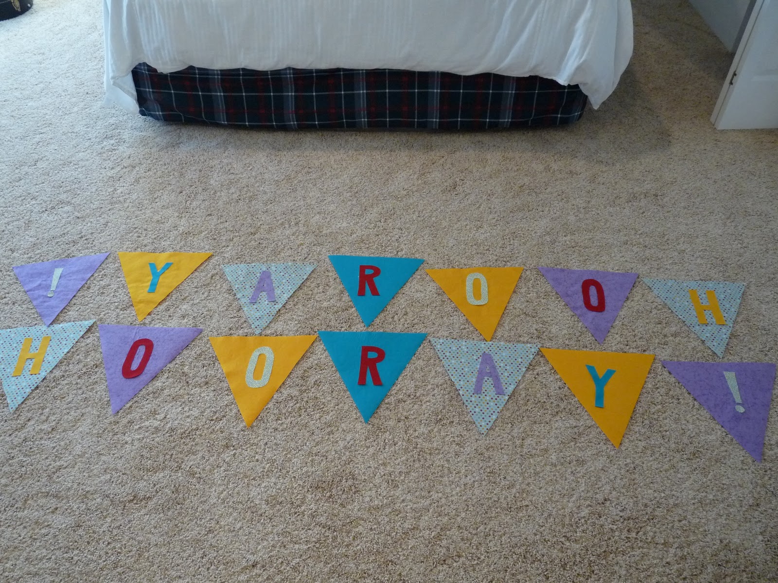 A Bird in the Hand: Hooray! Banner Tutorial