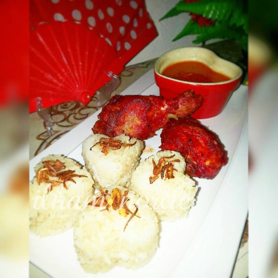 ILHAM JIWA RASAKU: PULUT AYAM SIAM