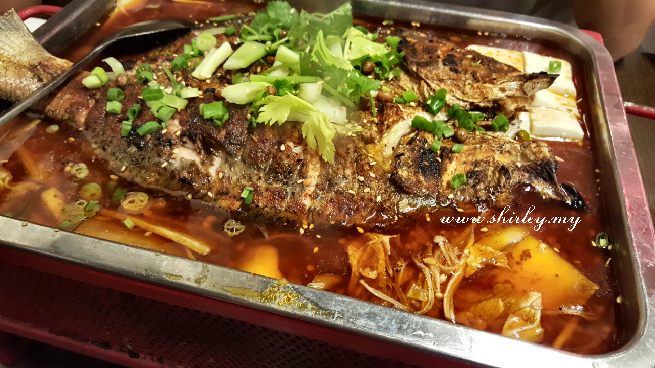 Singapore Food Review: Chong Qing Grilled Fish (重庆烤鱼) at Chinatown ...