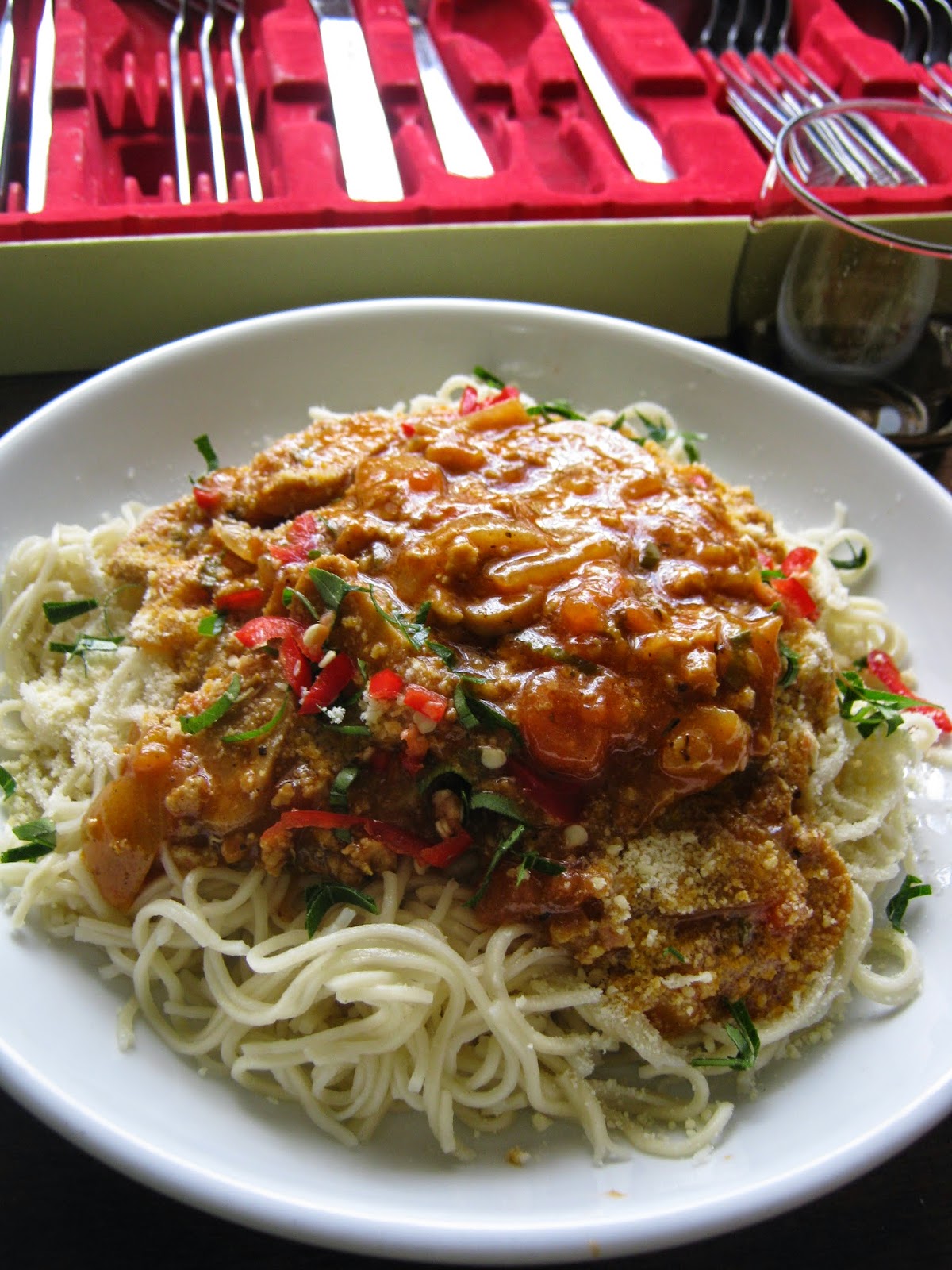 KARI LEAFS ... Malaysian flavour's: SPAGHETTI BOLOGNAISE