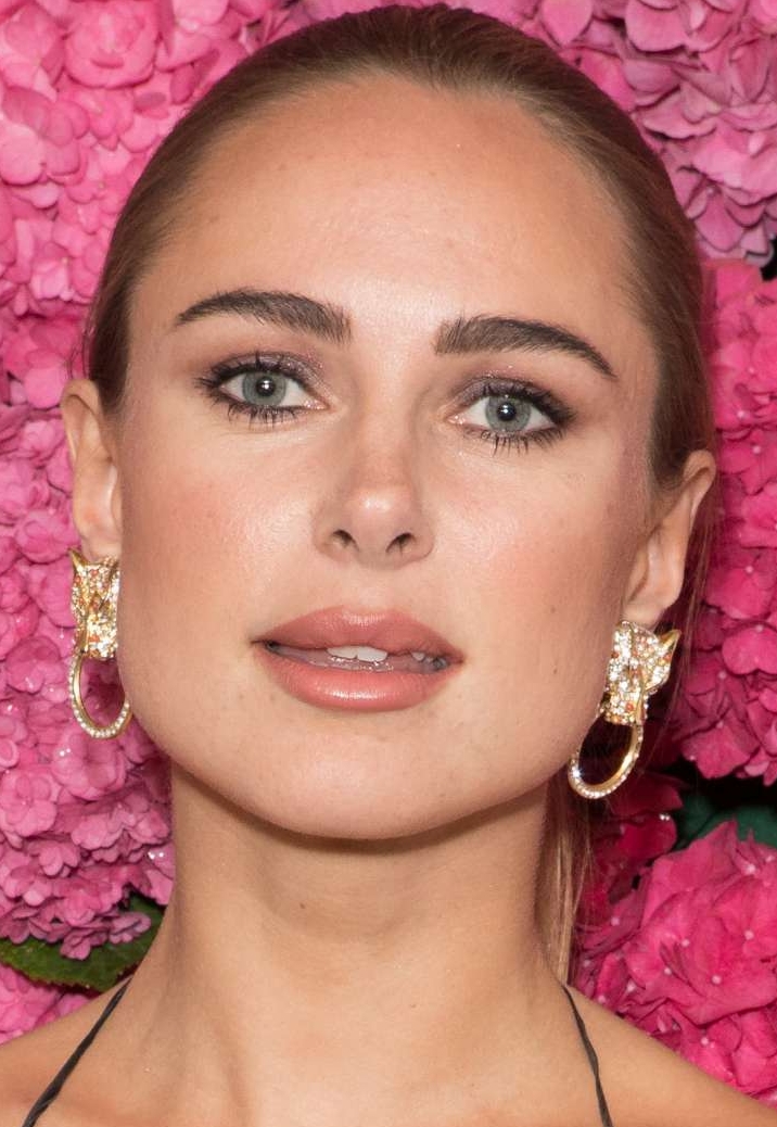 StarLight-Style: Ünülülerden Saç ve Makyaj Örnekleri: Melissa Benoist ...