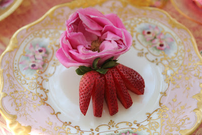 Romancing the Home: Pink Table for Spring Breakfast