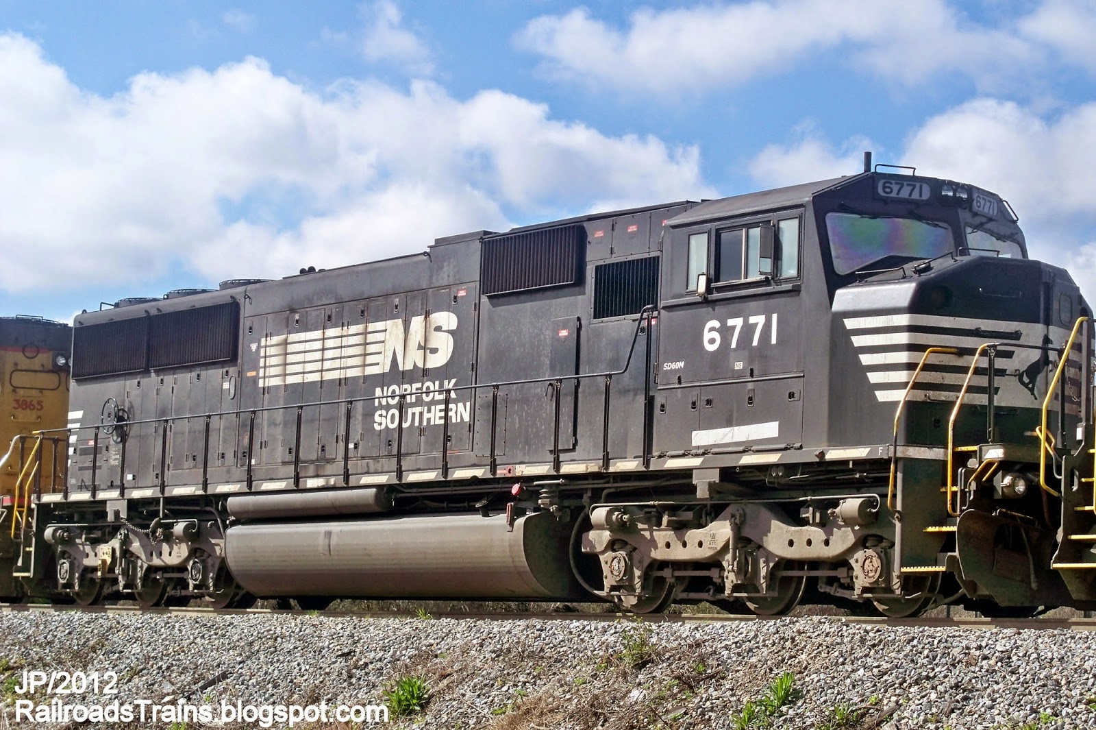 RAILROAD Freight Train Locomotive Engine EMD GE Boxcar BNSF,CSX,FEC,Norfolk Southern,UP,CN,CP ...
