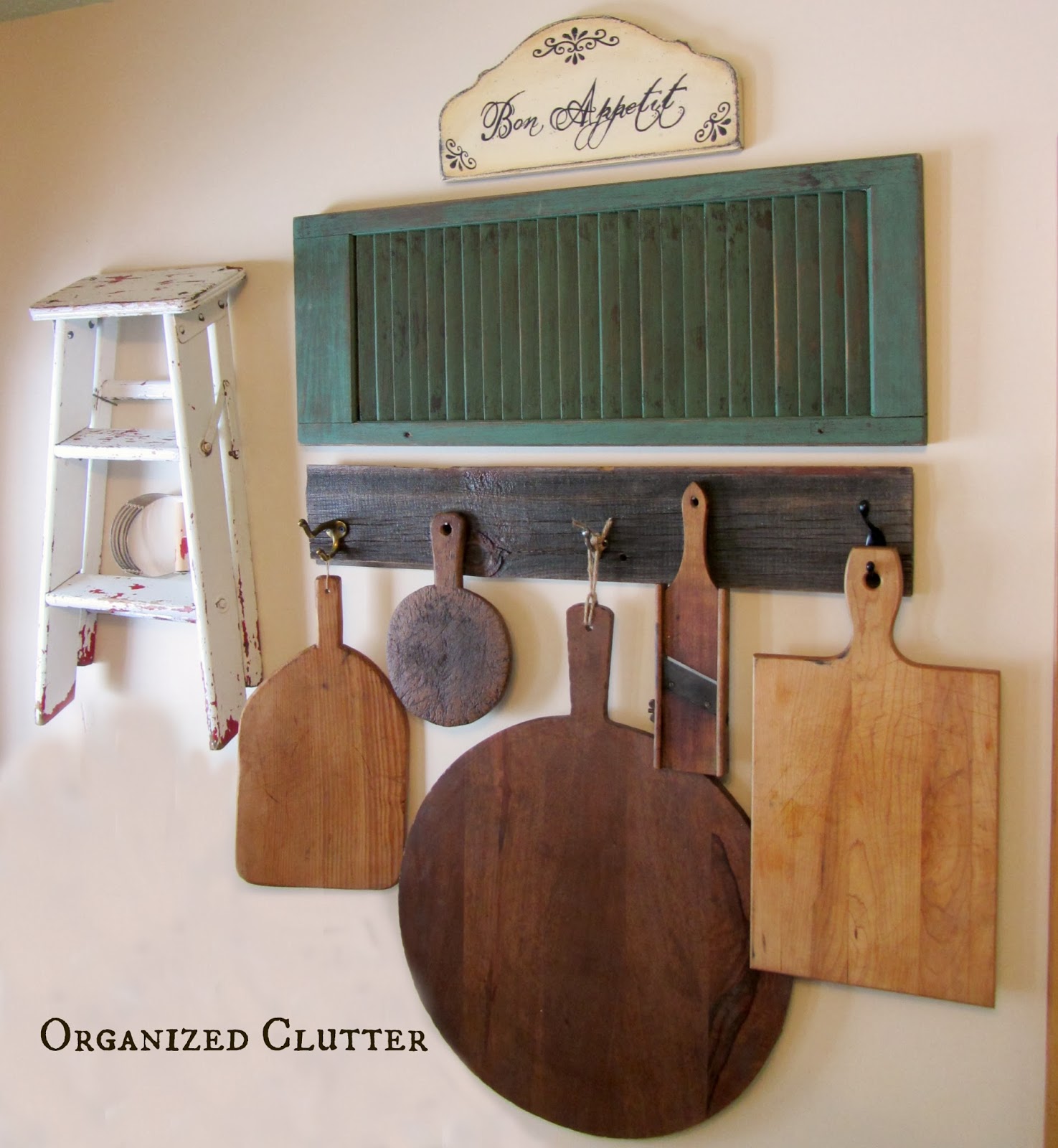 Round Up of Cutting Board/Breadboard Projects - Organized Clutter