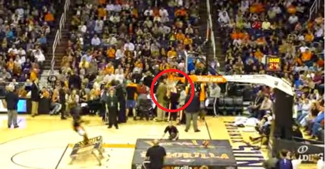 A Man Accidentally Dunk Himself During NBA Halftime Break ~ True-Speak.net